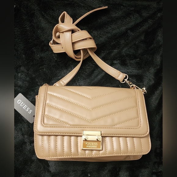 Guess | Bags | Guess Purse | Poshmark